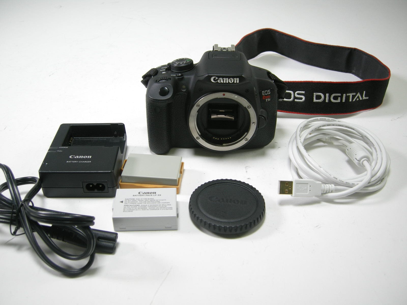 Canon EOS Rebel T5i 18.0mp Digital SLR body only Shutter Ct. #14,344 ...