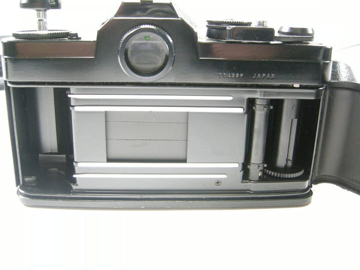 GAF L-17 35mm SLR w/Chinon Auto 55mm f1.7 M42 mt. – Camera Exchange