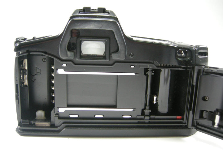 Minolta Maxxum 3xi 35mm SLR w/AF Power Zoom 35-80mm f4 – Camera Exchange