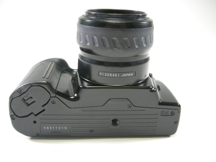 Minolta Maxxum 3xi 35mm SLR w/AF Power Zoom 35-80mm f4 – Camera Exchange