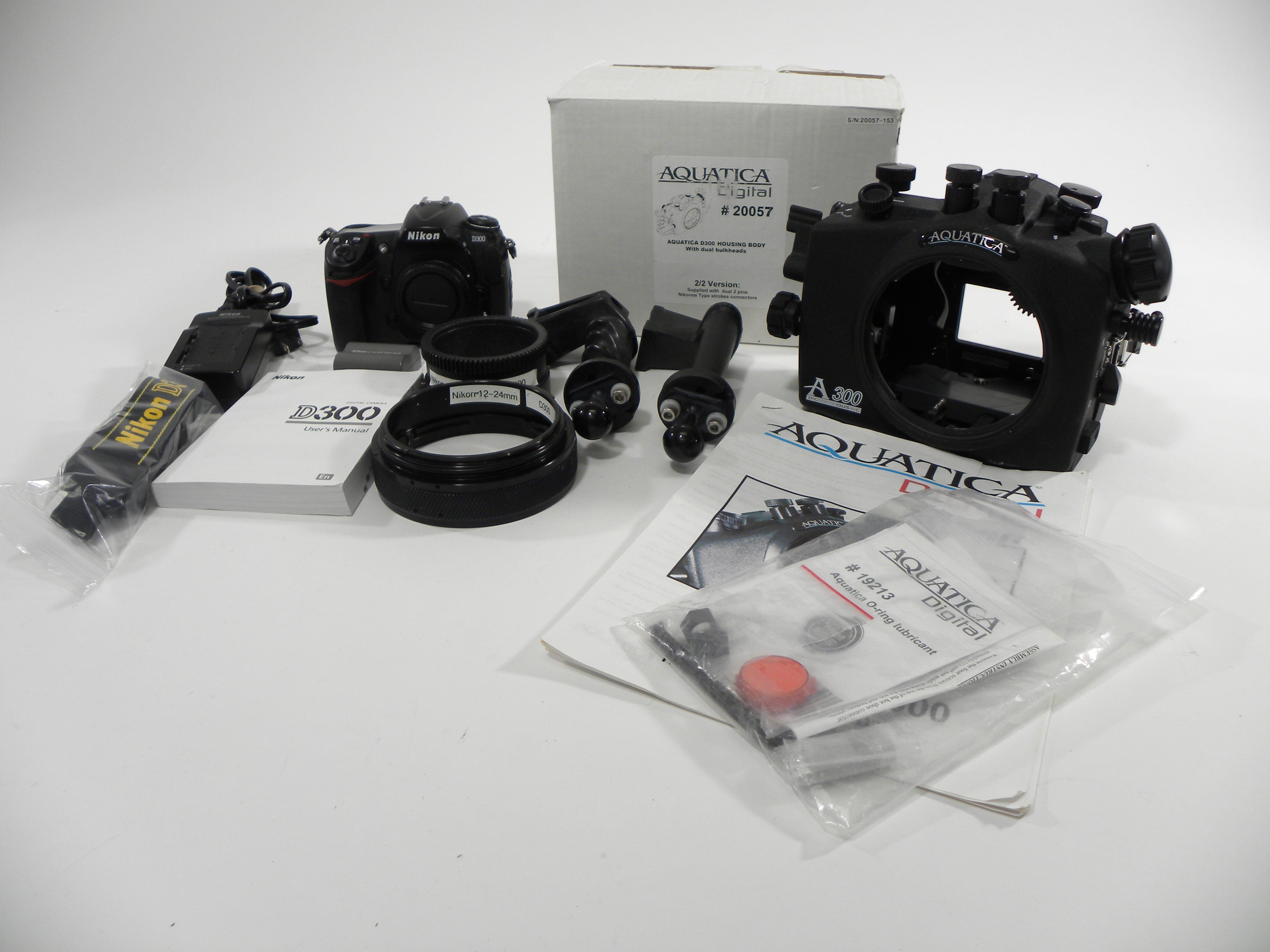 Nikon D300 12.3mp Digital SLR Body w/Aquatica Digital Housing – Camera ...