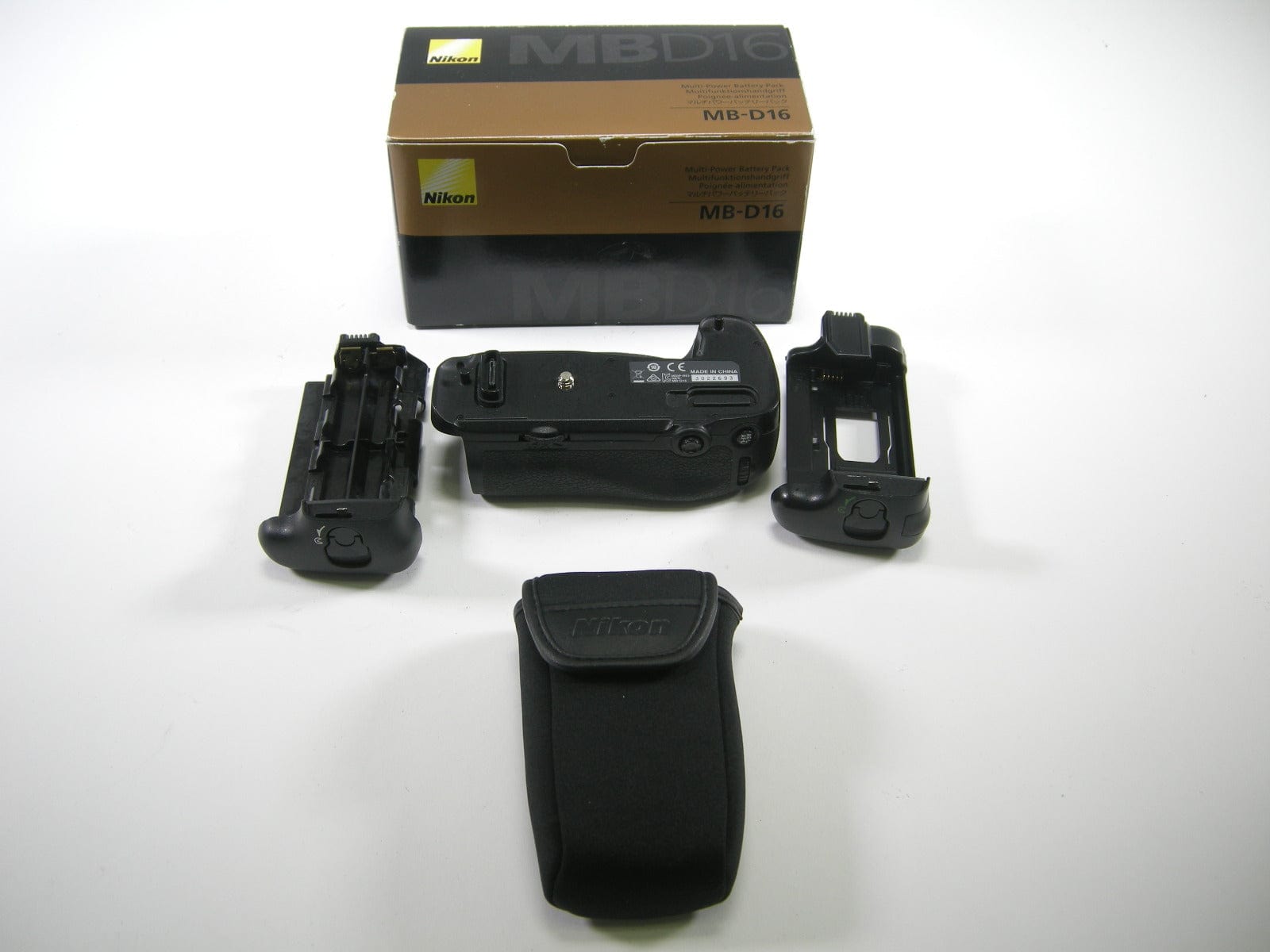 Nikon MB-D16 Battery Grip – Camera Exchange
