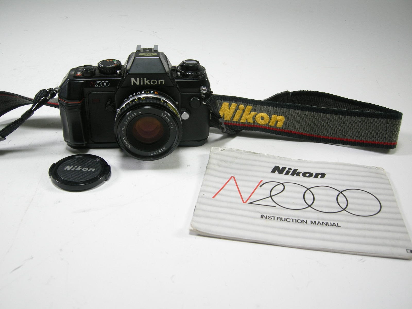 Nikon N2000 35mm SLR w/50mm f1.8 Series E – Camera Exchange