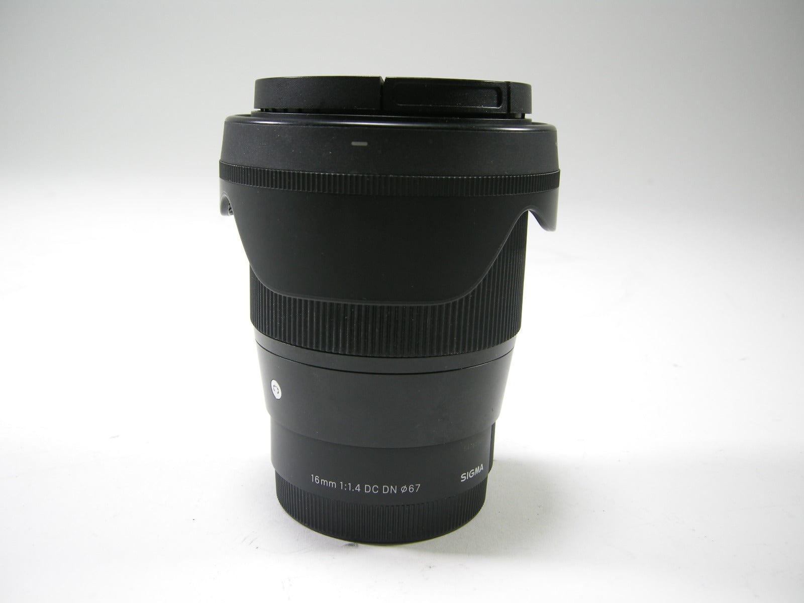 Sigma DC DN 16mm f1.4 Wide Angle Sony E Mt. lens – Camera Exchange