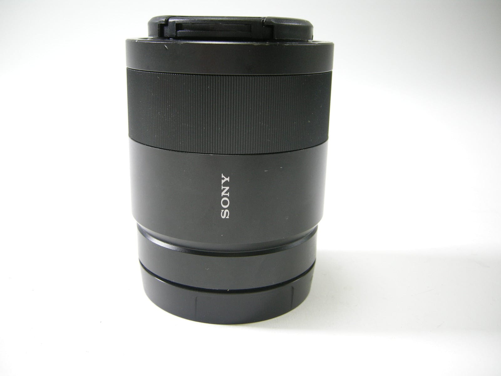 Sony Carl Zeiss T* Sonnar 55mm f1.8 E. Mt. lens – Camera Exchange