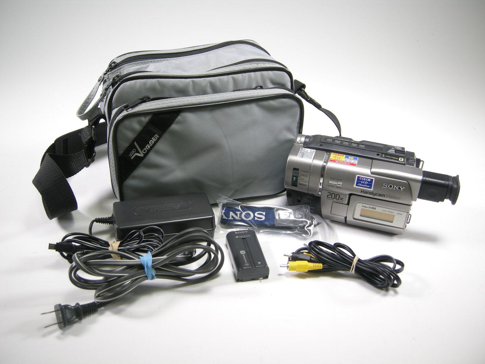 Sony CCD-TRVC37 8mm Video Handycam Camcorder – Camera Exchange