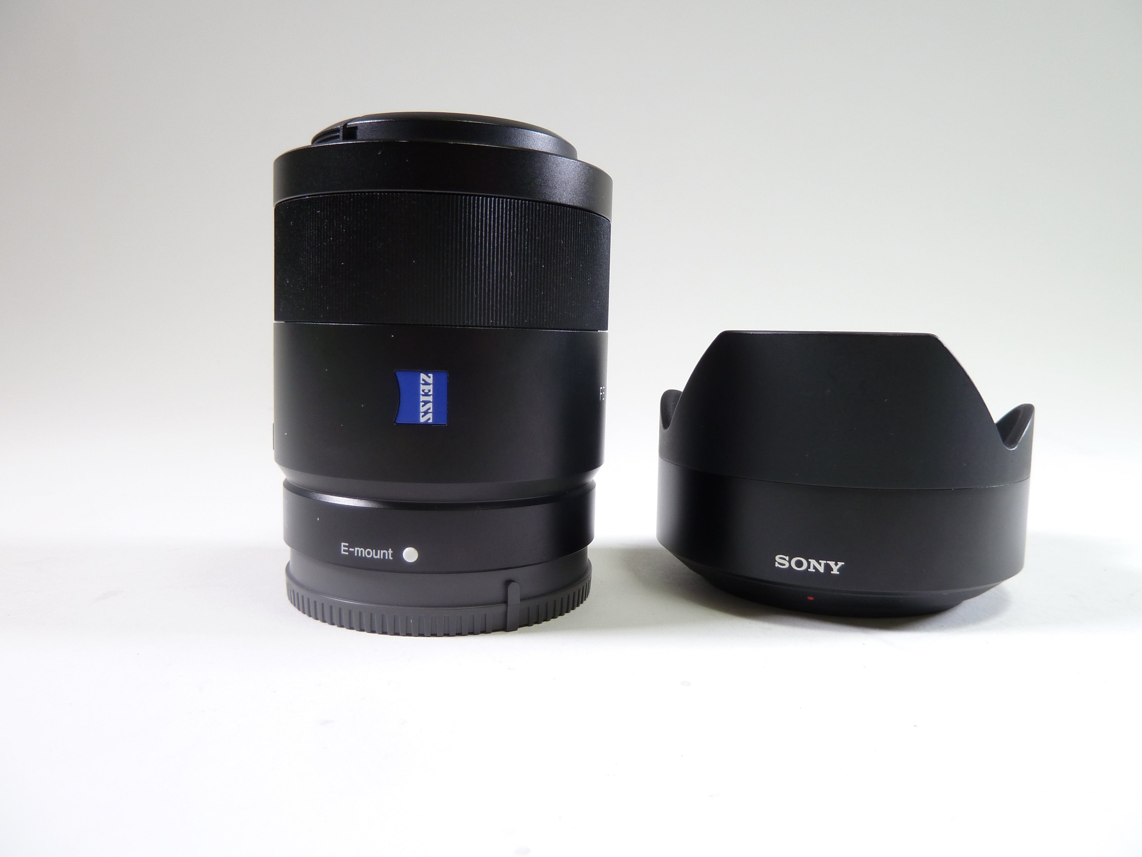 Sony FE Carl Zeiss 55mm f/1.8 – Camera Exchange