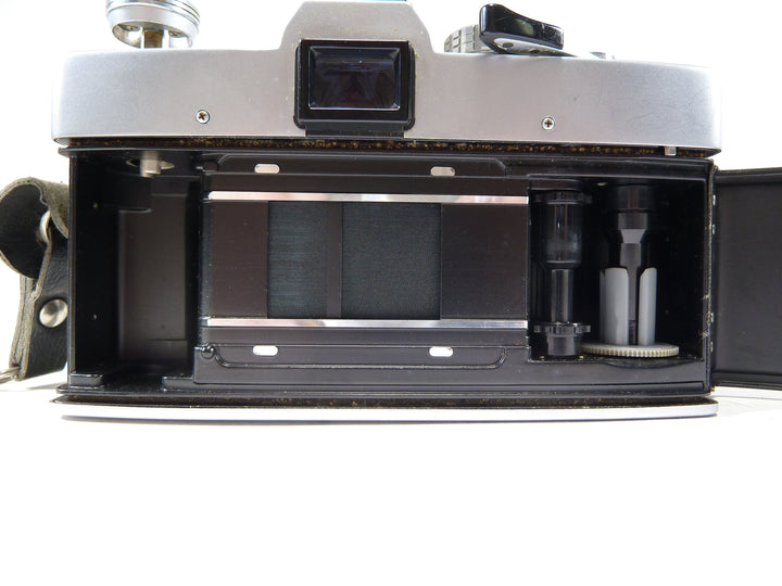 Minolta SRT 102 w/Rokkor-X 50mm f/1.7 Lens – Camera Exchange