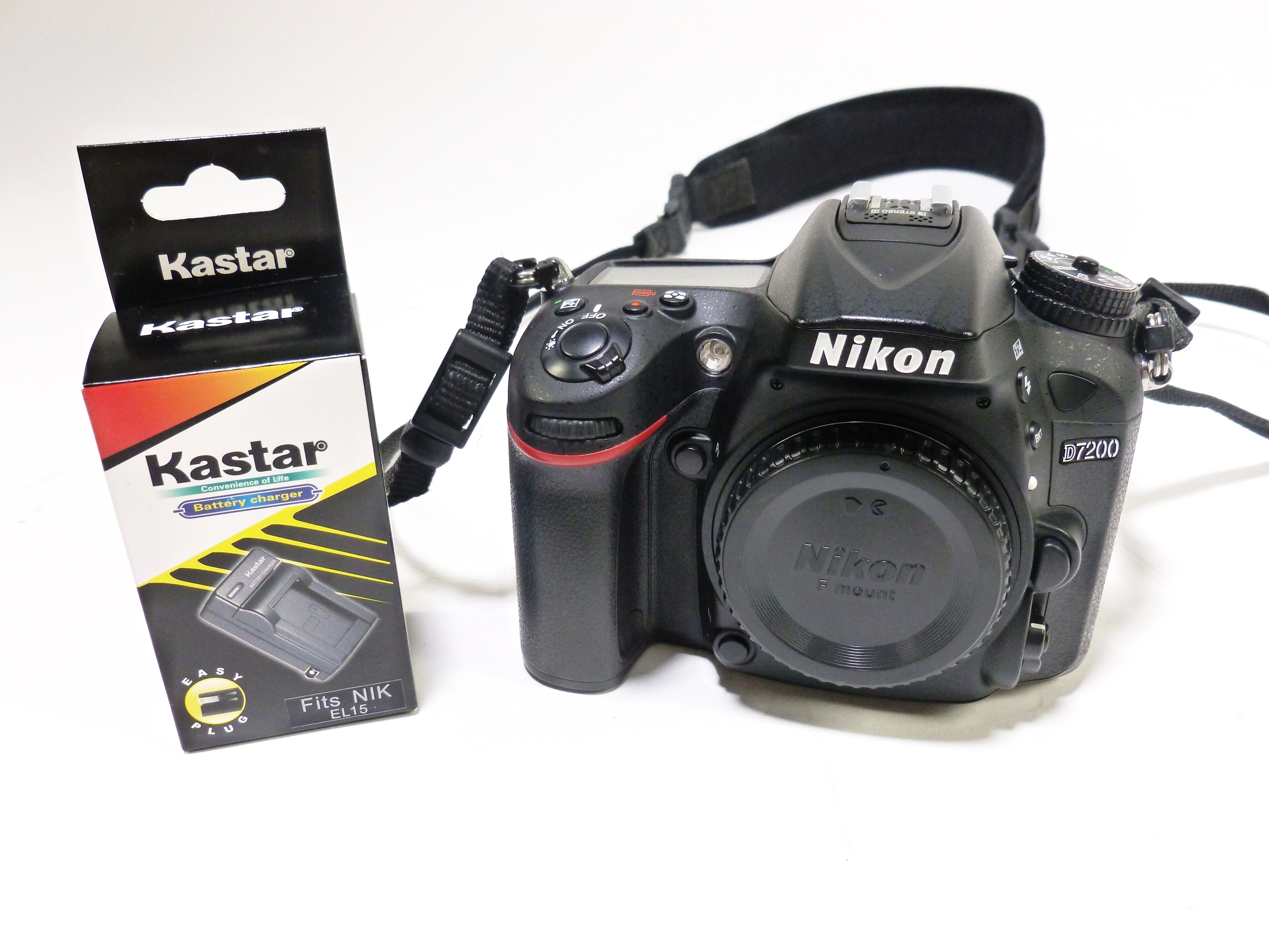 Nikon D7200 Digital SLR Body Shutter Count - 3033 – Camera Exchange
