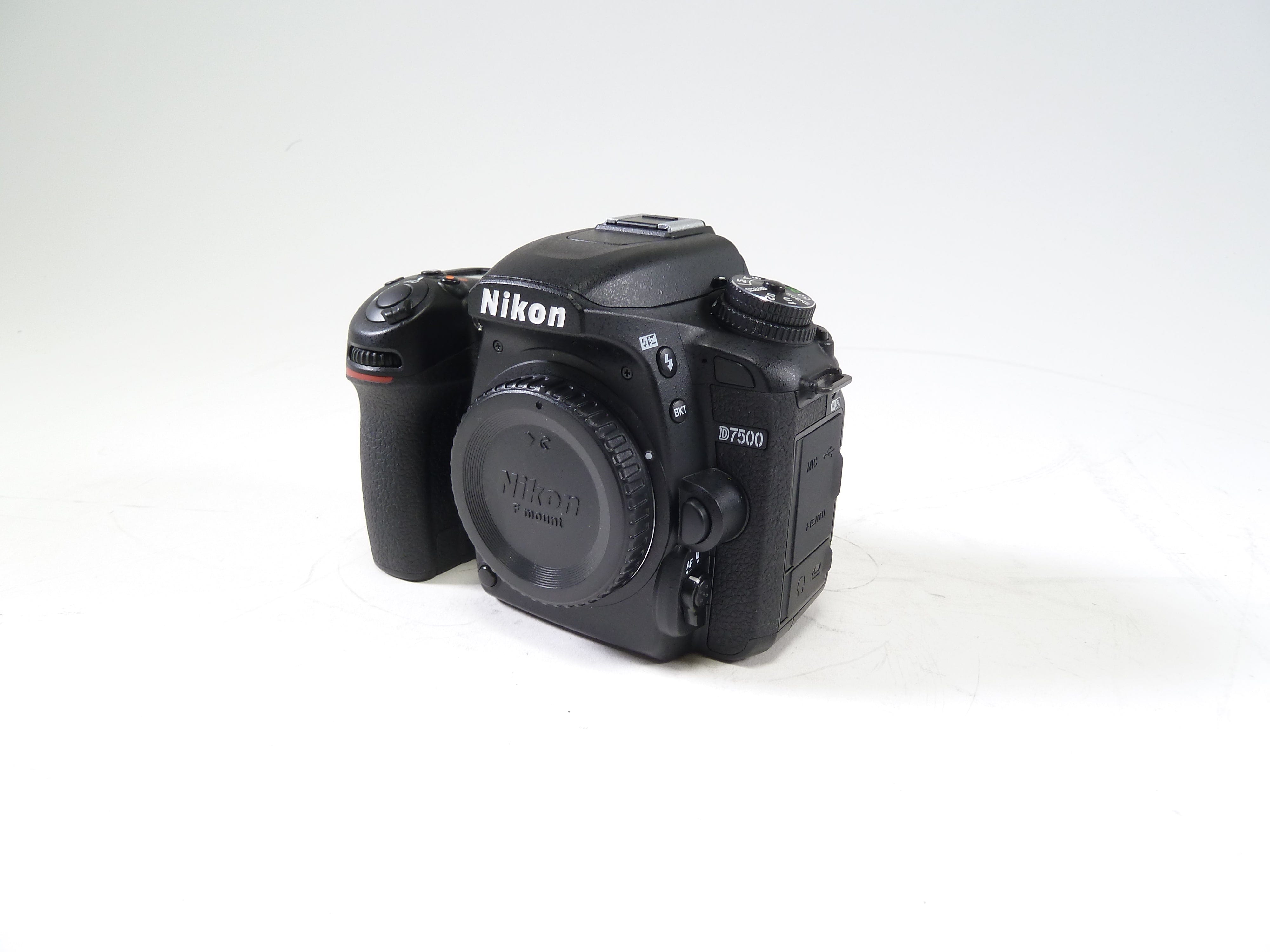 Nikon D7500 body Shutter Count 3740! – Camera Exchange
