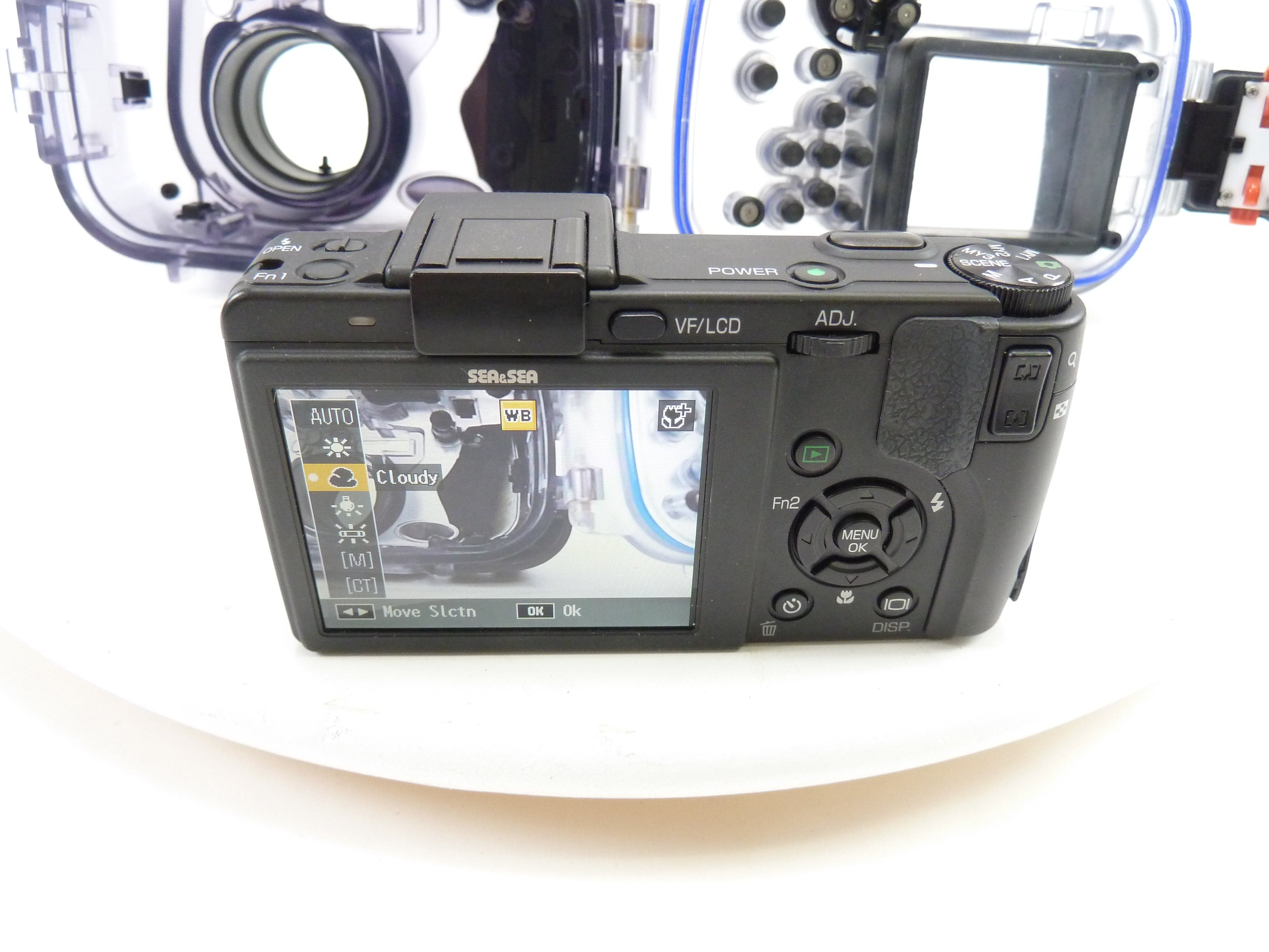 Sea and Sea DX-2G Camera and underwater housing – Camera Exchange